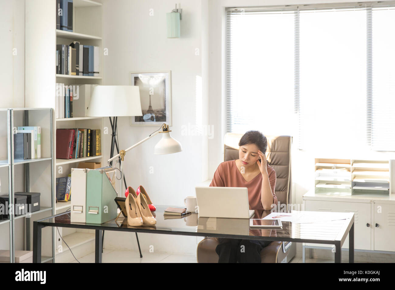 Office of the director hi-res stock photography and images - Alamy