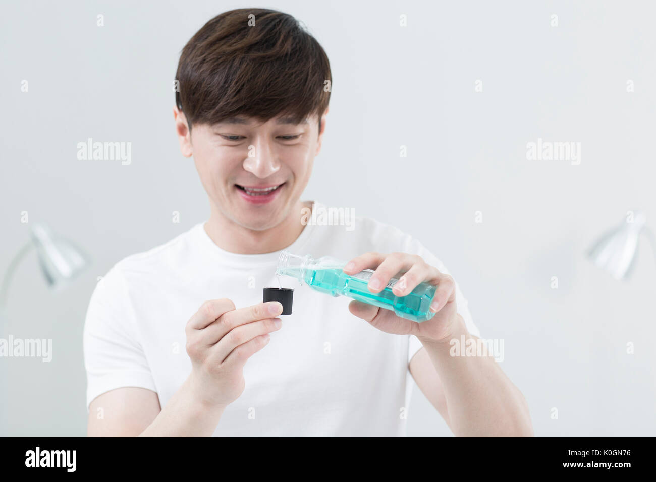 Hygiene mouthwash pouring hi-res stock photography and images - Alamy