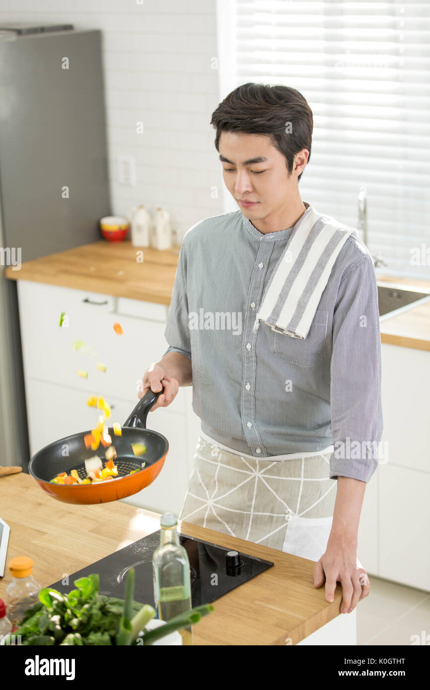 One single man only hi-res stock photography and images - Alamy