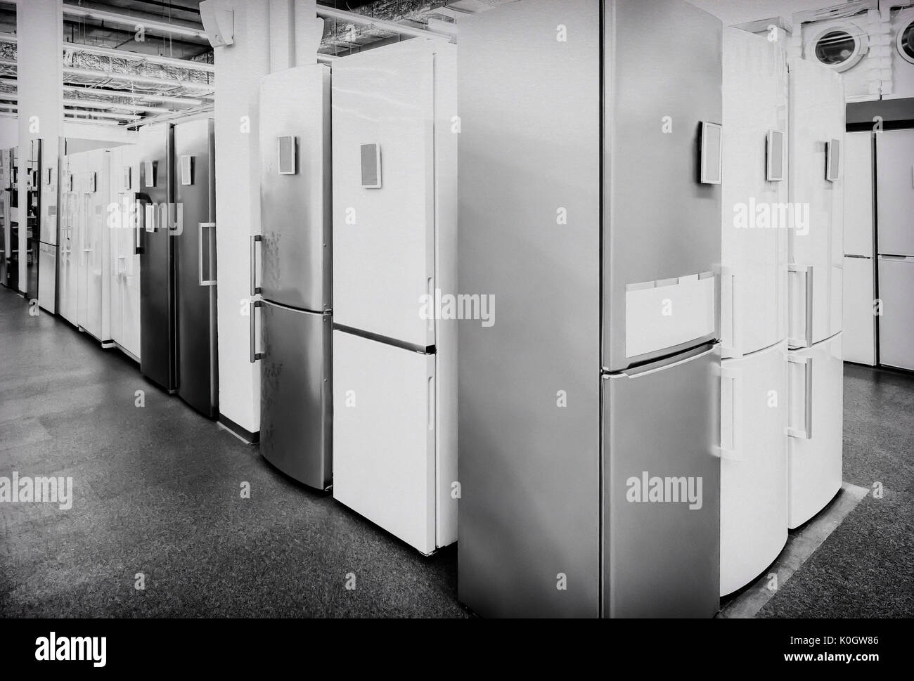 Fridges for sale hi-res stock photography and images - Alamy