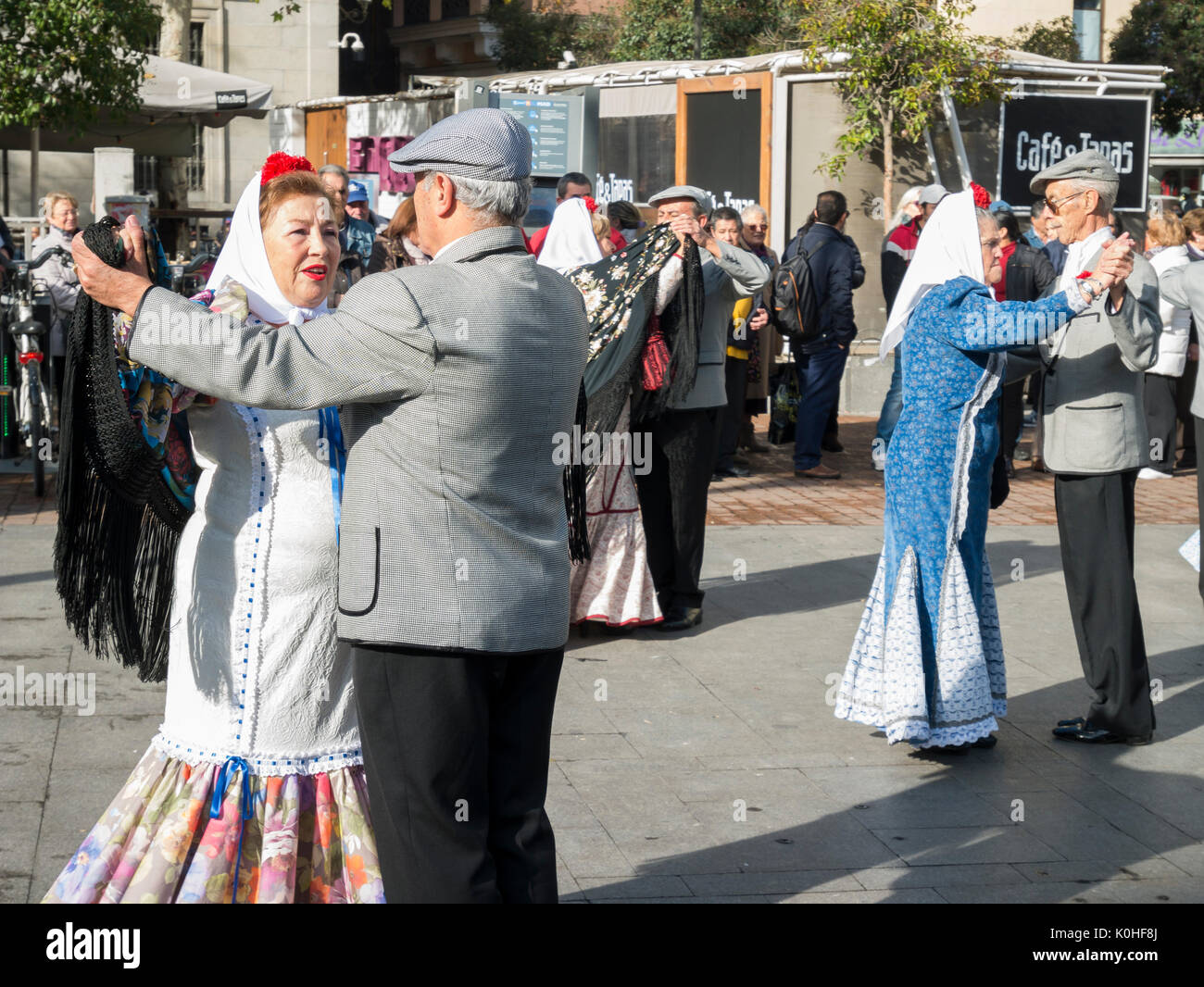 Chotis baile hi-res stock photography and images - Alamy