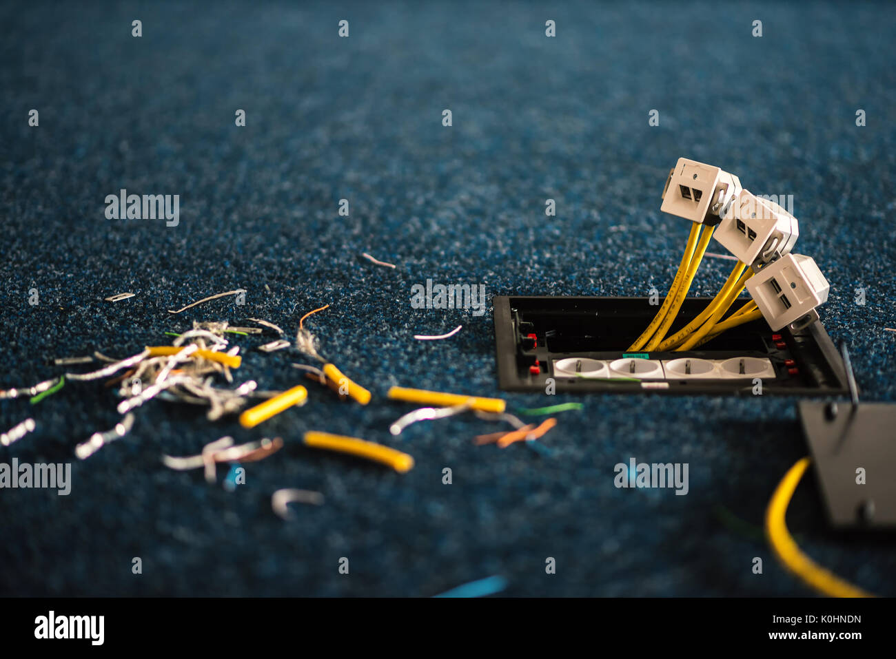 Electric sockets and sockets for network connectors rj45, installation ...