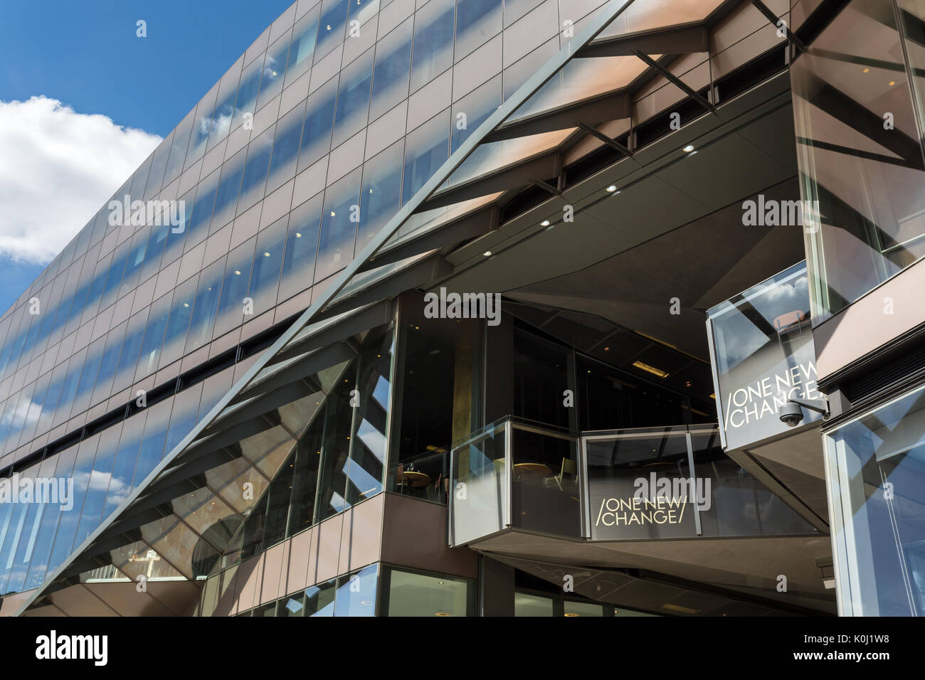 One new change offices hi-res stock photography and images - Alamy