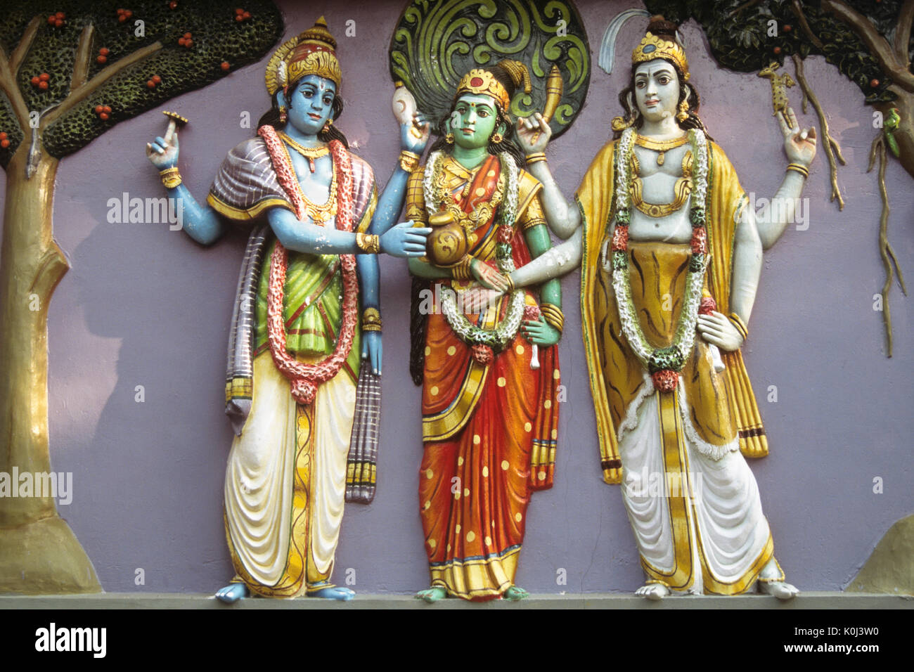 Colorful figures on Hindu temple, Tamil Nadu, India Stock Photo - Alamy