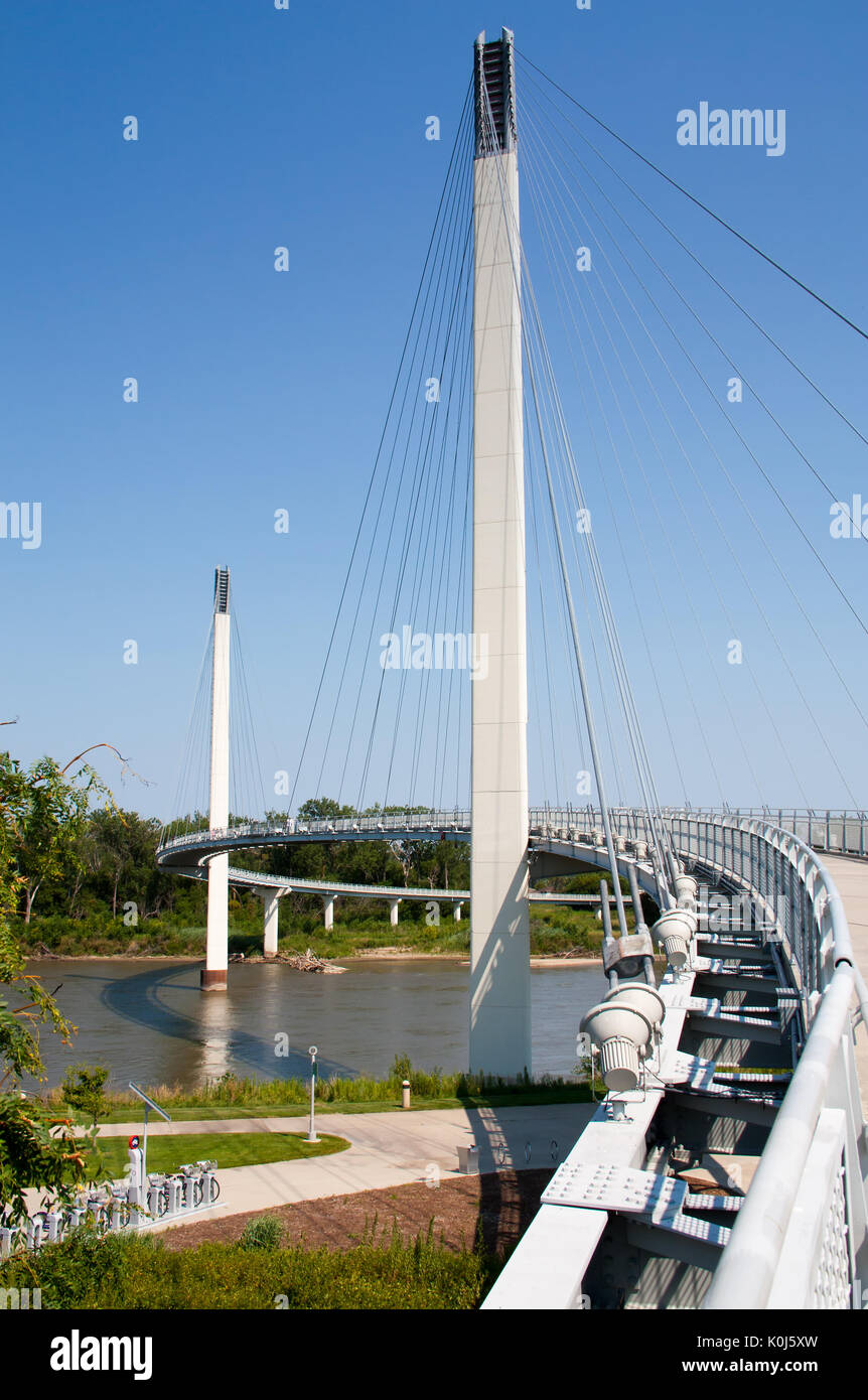The Bob Kerrey Pedestrian Bridge from the Omaha side Stock Photo - Alamy