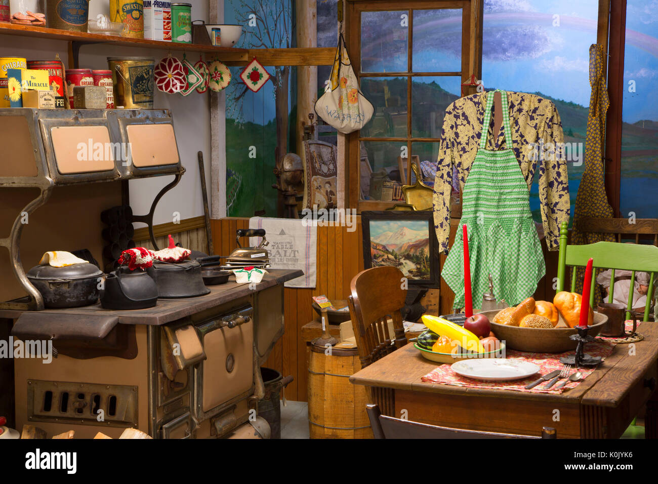 Kitchen display hi-res stock photography and images - Alamy