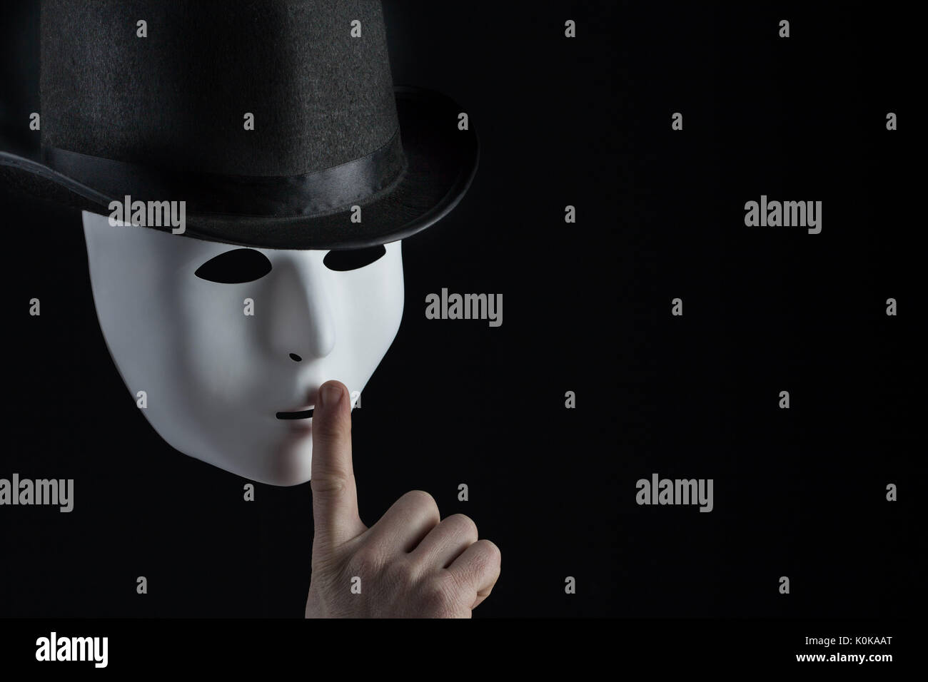 Shh face hi-res stock photography and images - Alamy