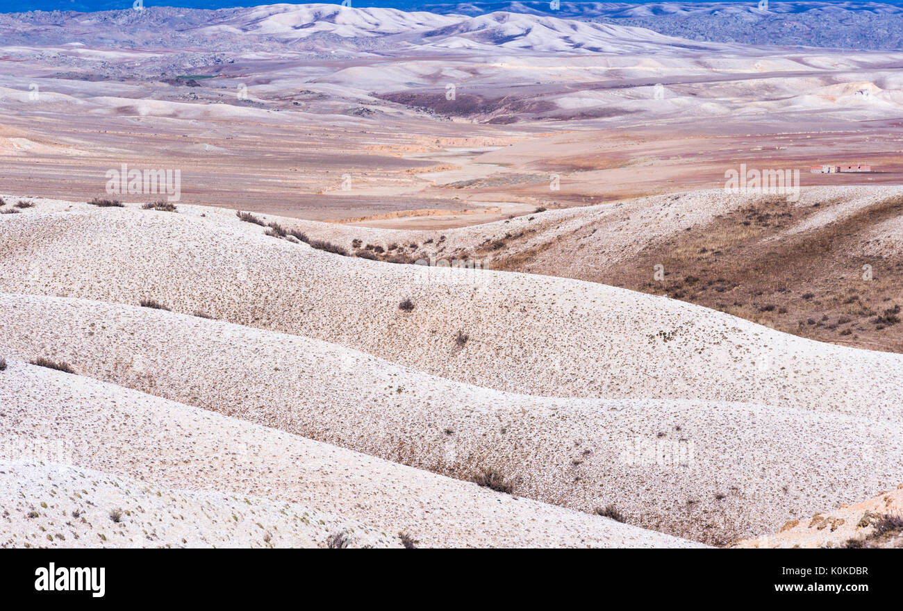 Sandy deserts hi-res stock photography and images - Alamy