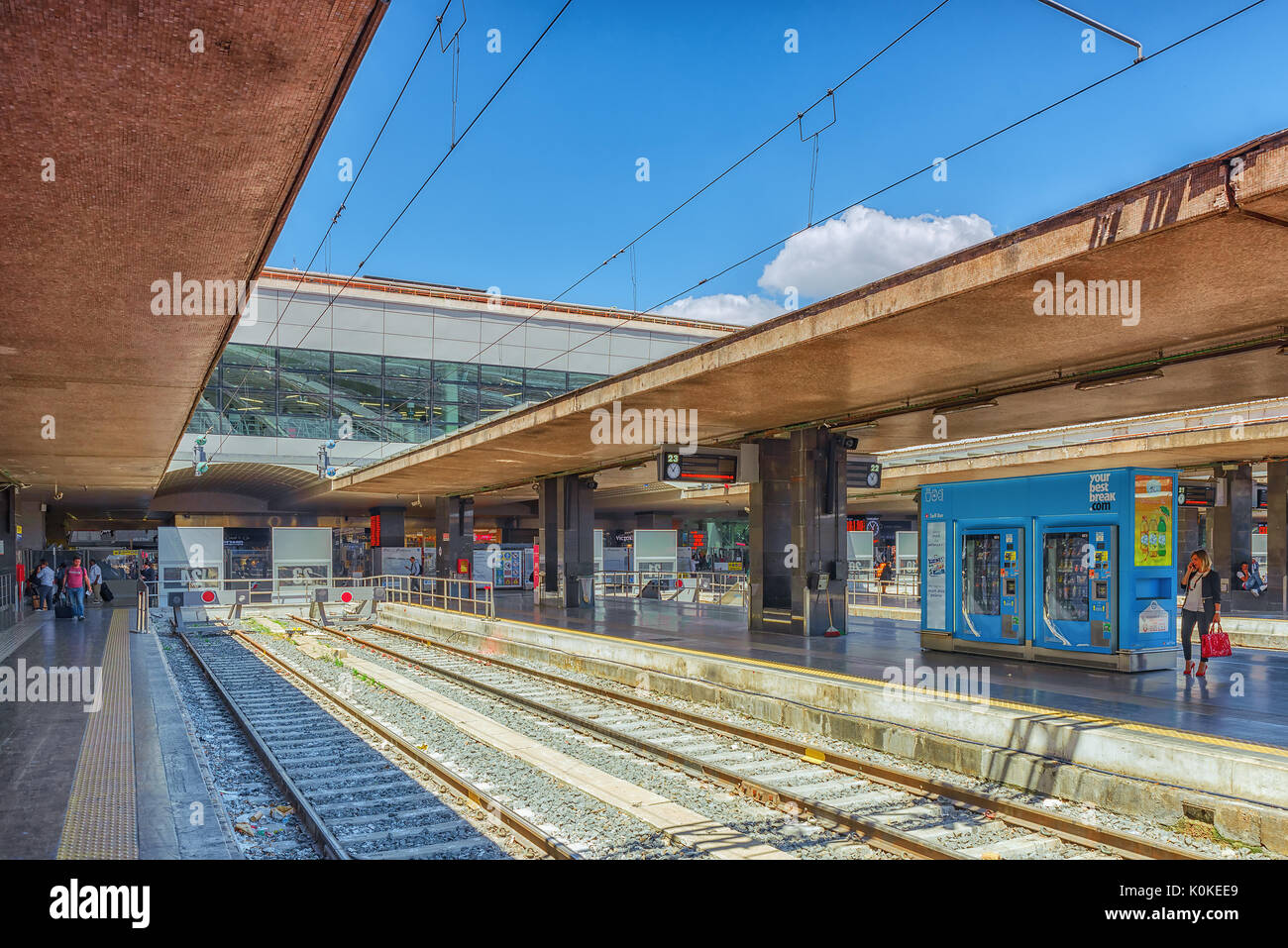 Stazione termini roma hi-res stock photography and images - Alamy