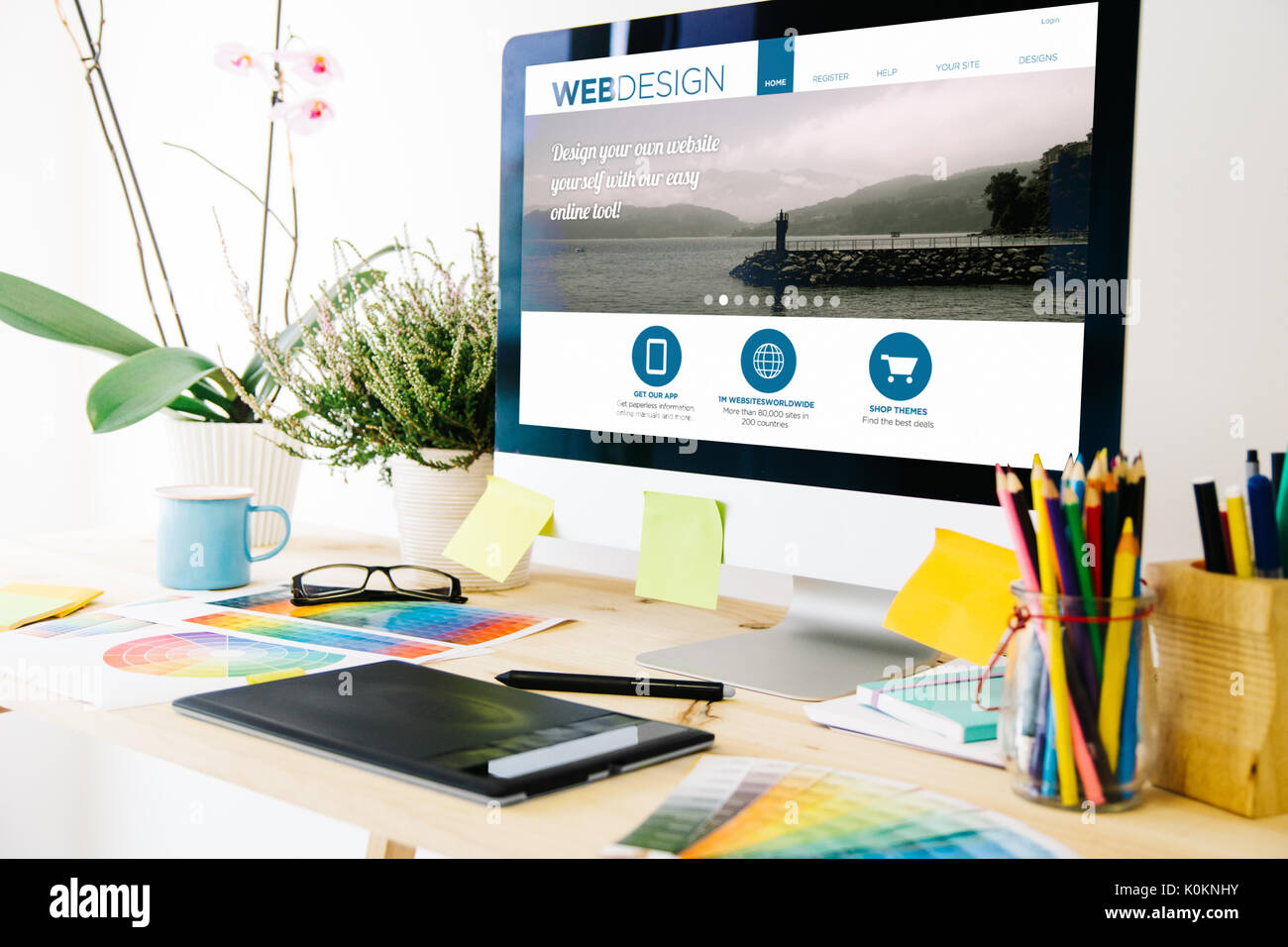 Cms design hi-res stock photography and images - Alamy