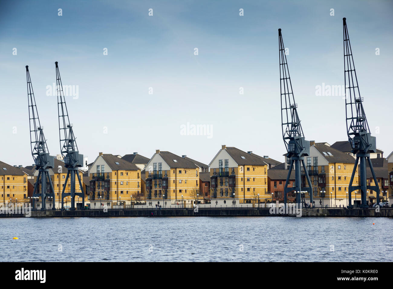 Construction at london docks hi-res stock photography and images - Alamy