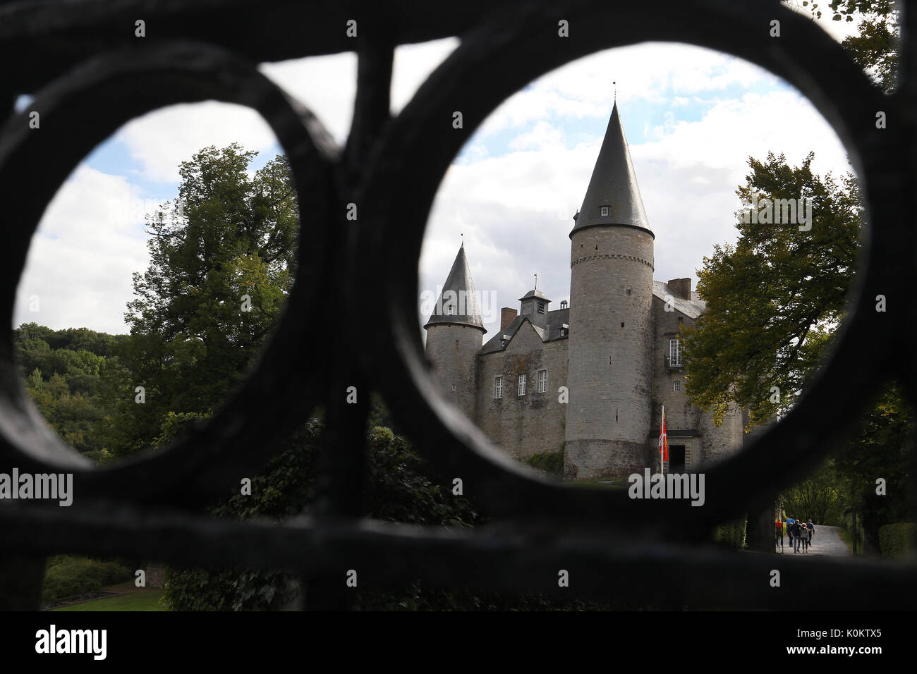 Veves castle hi-res stock photography and images - Alamy