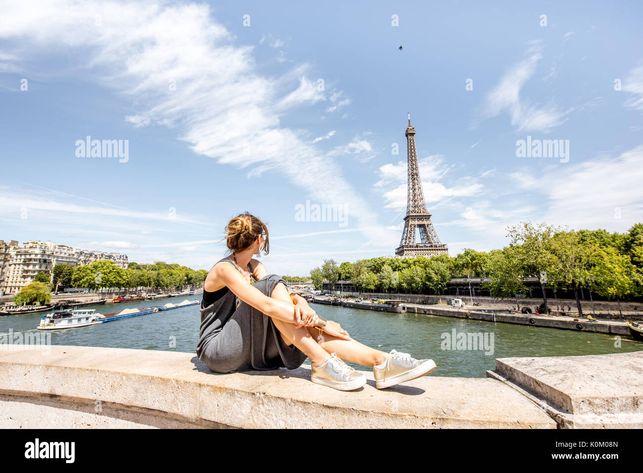 Beautiful girl enjoy paris hi-res stock photography and images - Alamy