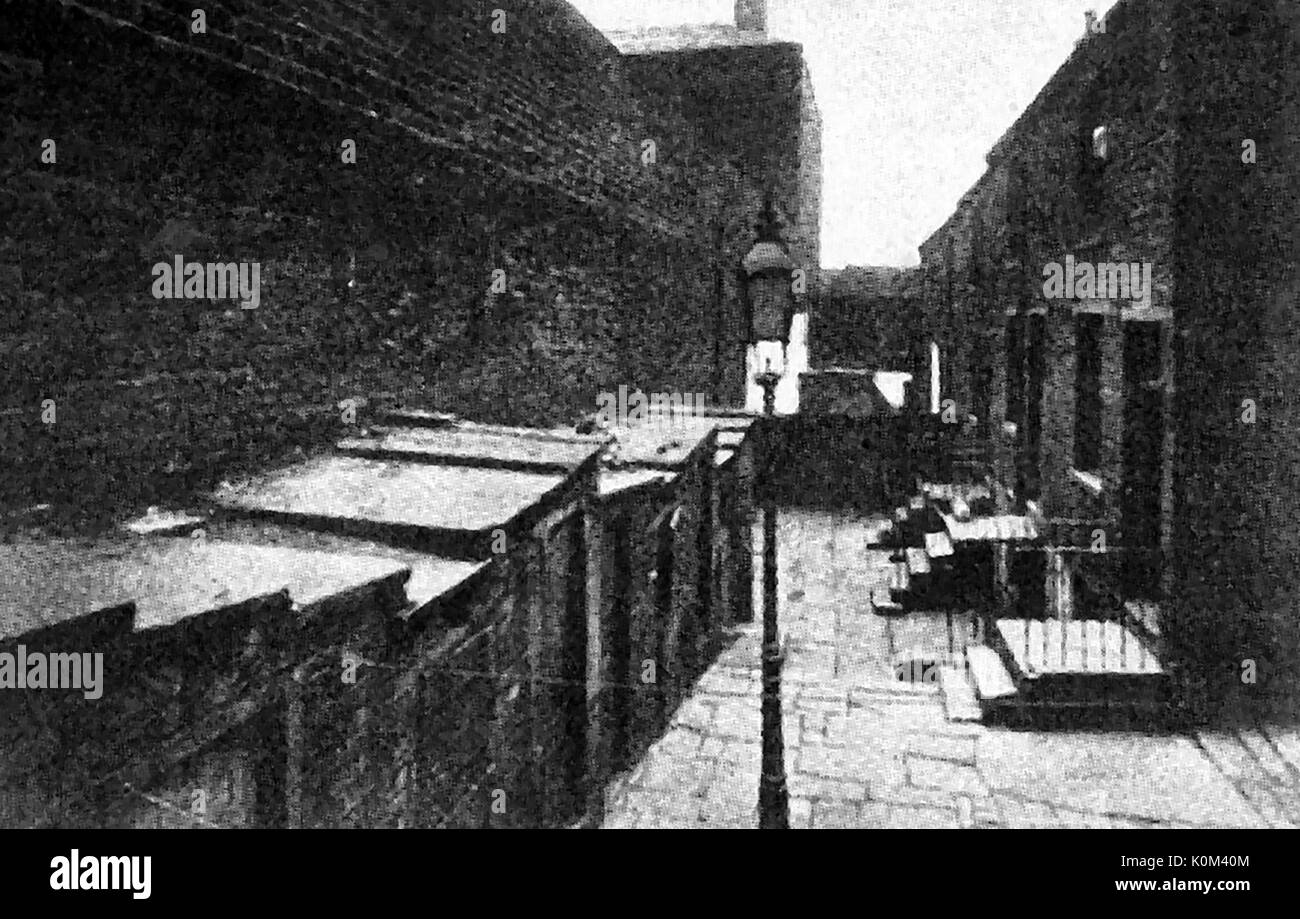 Industrial revolution britain 1930's hi-res stock photography and ...