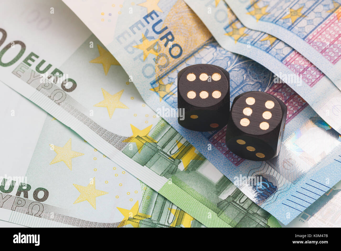 Playing for money hi-res stock photography and images - Alamy
