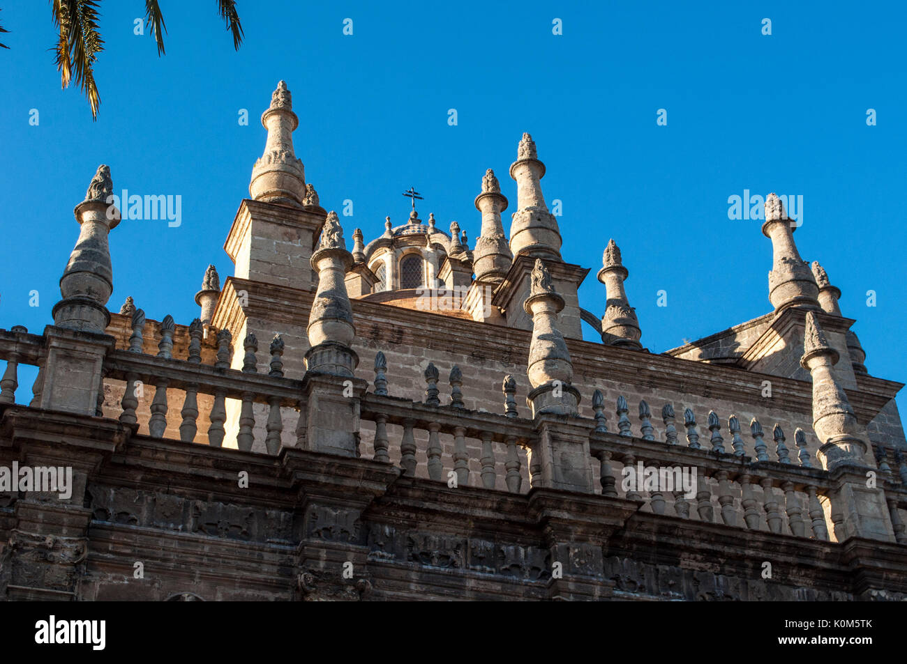 Seville cathedral cathedral hi-res stock photography and images - Alamy