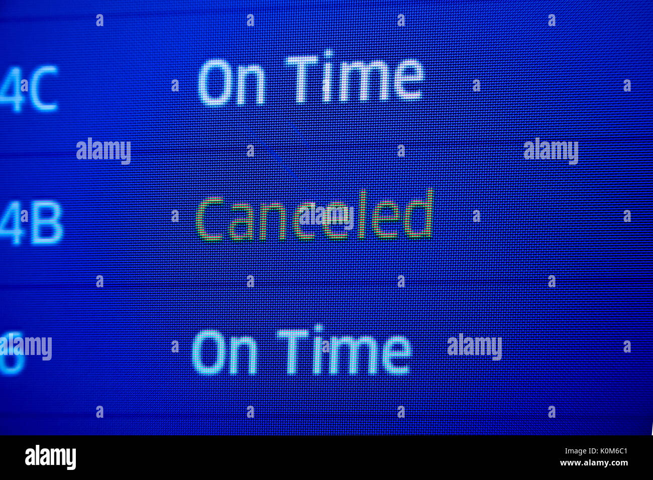 Airline on time board hi-res stock photography and images - Alamy