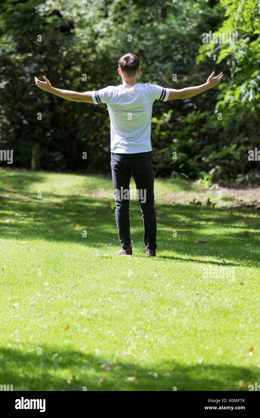 Arms outstreched hi-res stock photography and images - Alamy