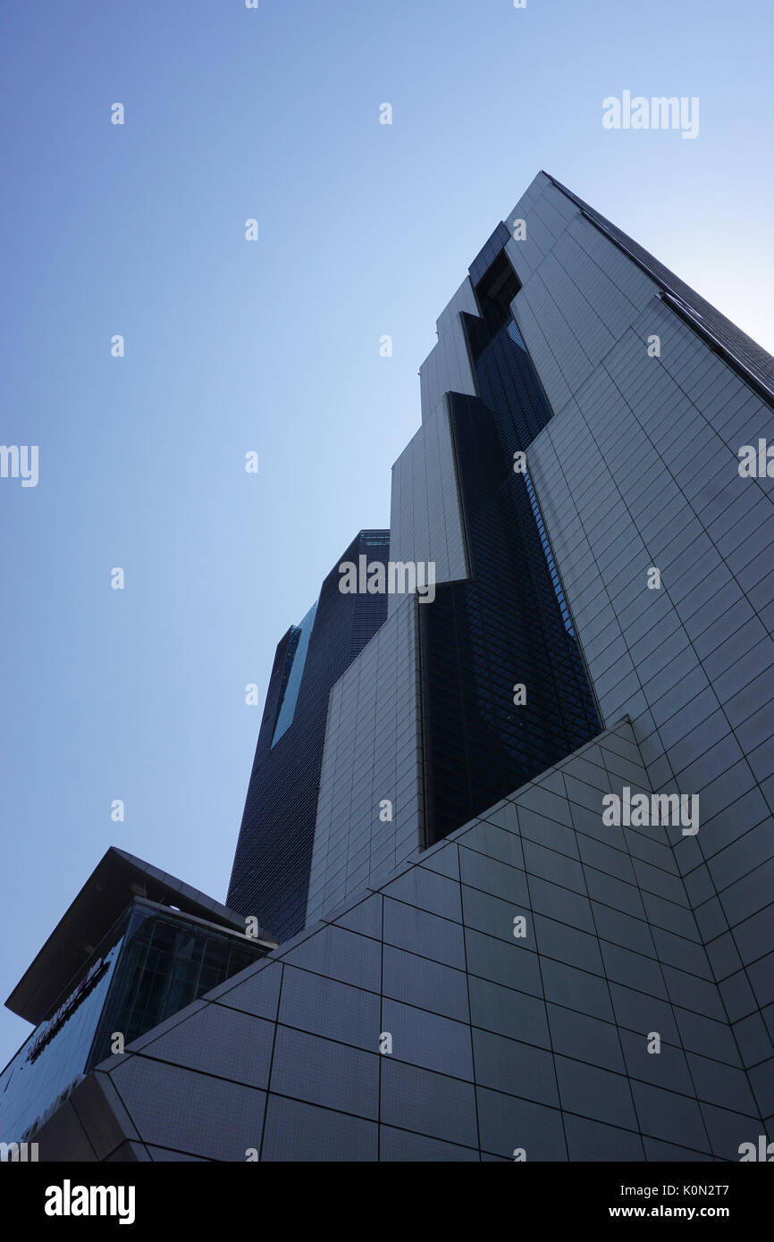 Staggered buildings hi-res stock photography and images - Alamy