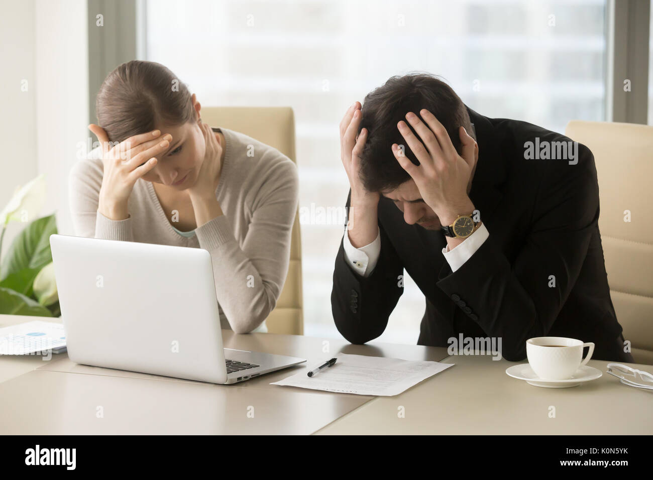 Feeling very bad hi-res stock photography and images - Alamy