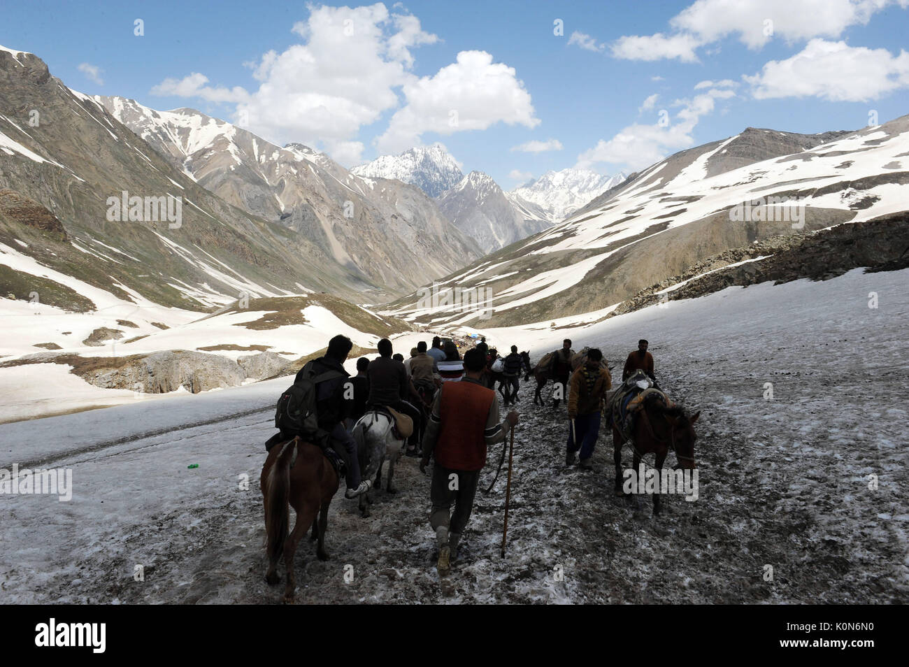 pilgrim pabibal to panchtarni, amarnath yatra, Jammu Kashmir, India ...