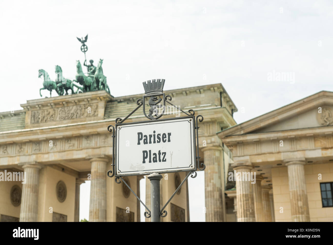 Berlin coat of arms hi-res stock photography and images - Alamy