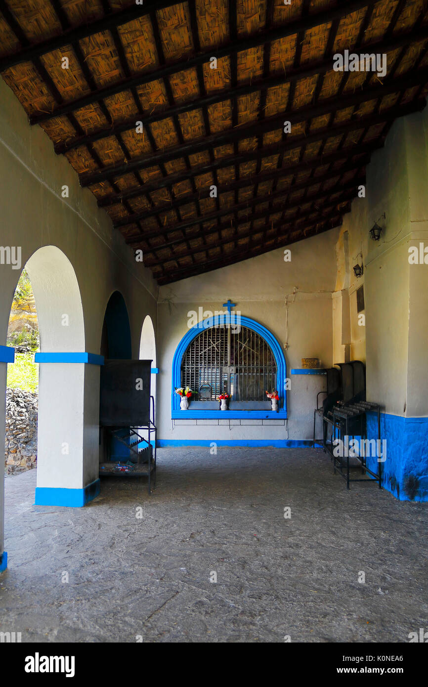 Cult offering hi-res stock photography and images - Alamy