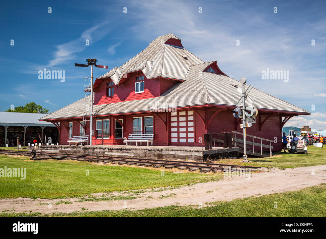 Morden train hi-res stock photography and images - Alamy