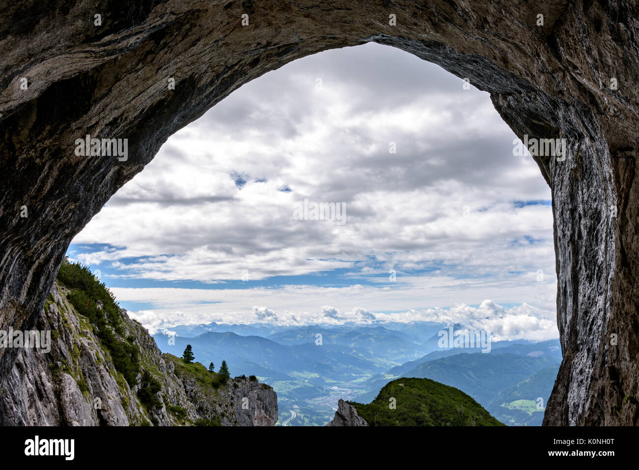 Come out of cave hi-res stock photography and images - Alamy