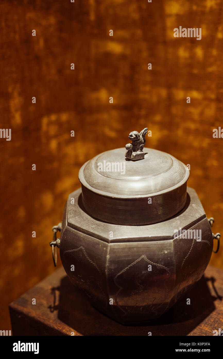 Liu hui hi-res stock photography and images - Alamy