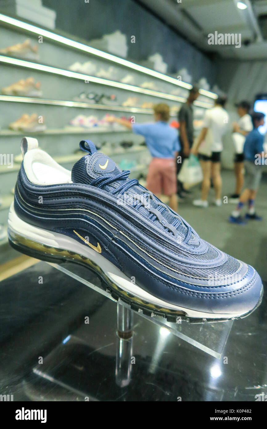 Nike soho retail hi-res stock photography and images - Alamy