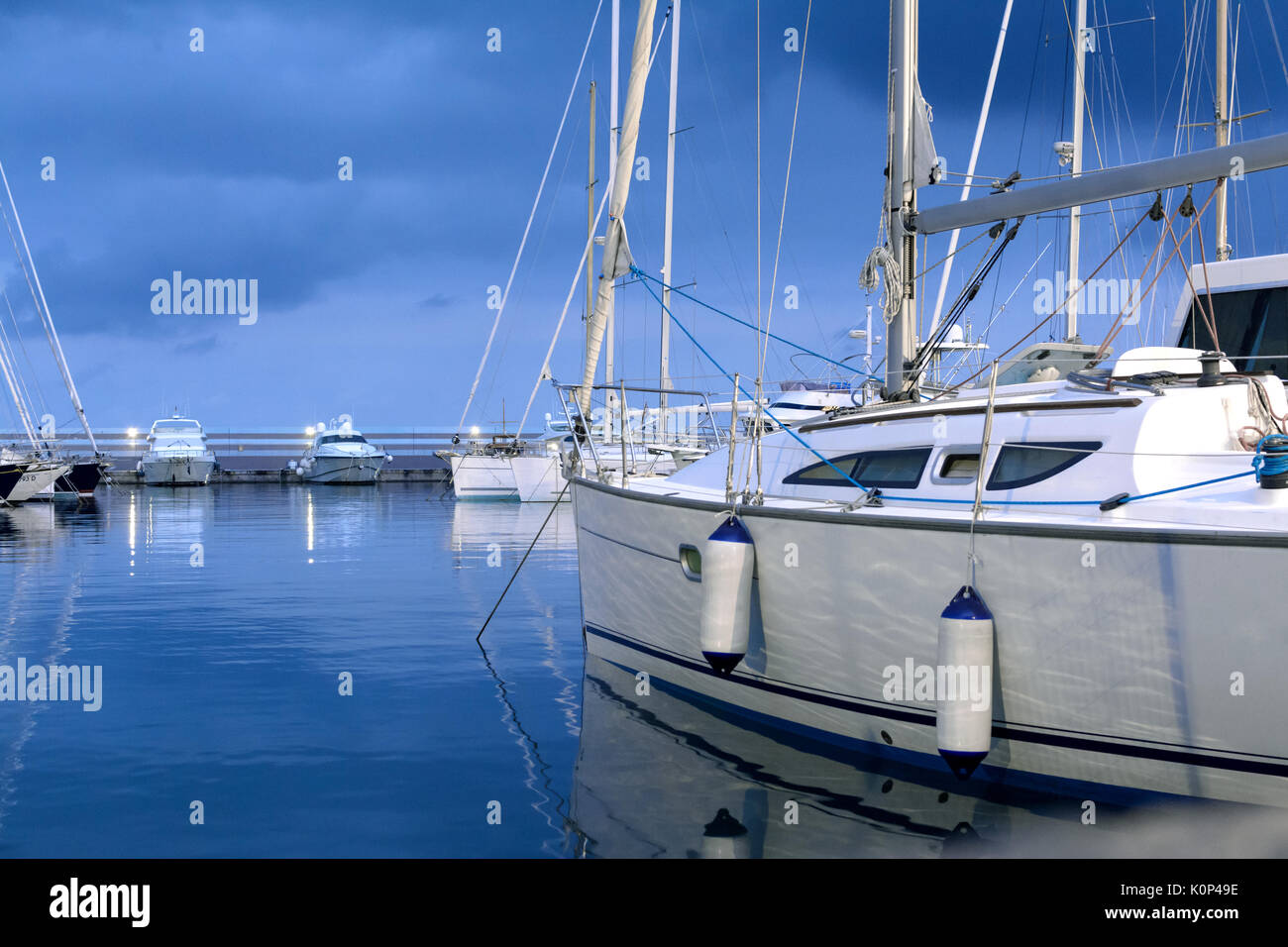 Sera crociera hi-res stock photography and images - Alamy