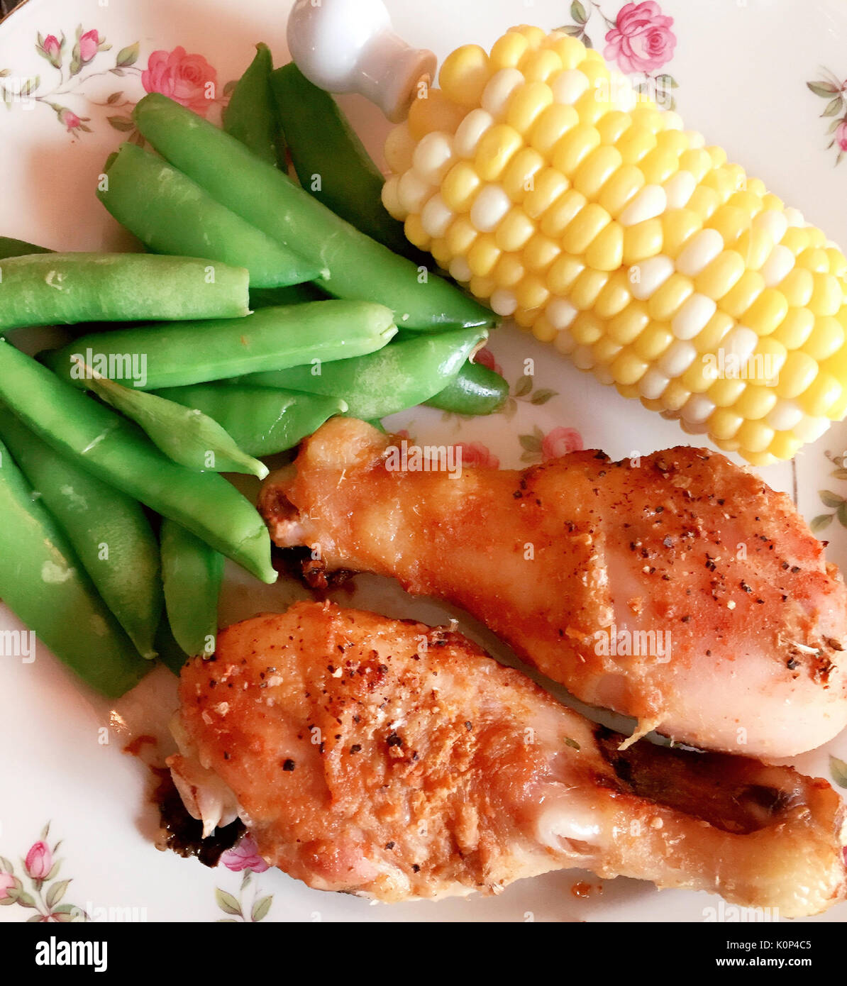 All American Fried Chicken Meal, USA Stock Photo - Alamy