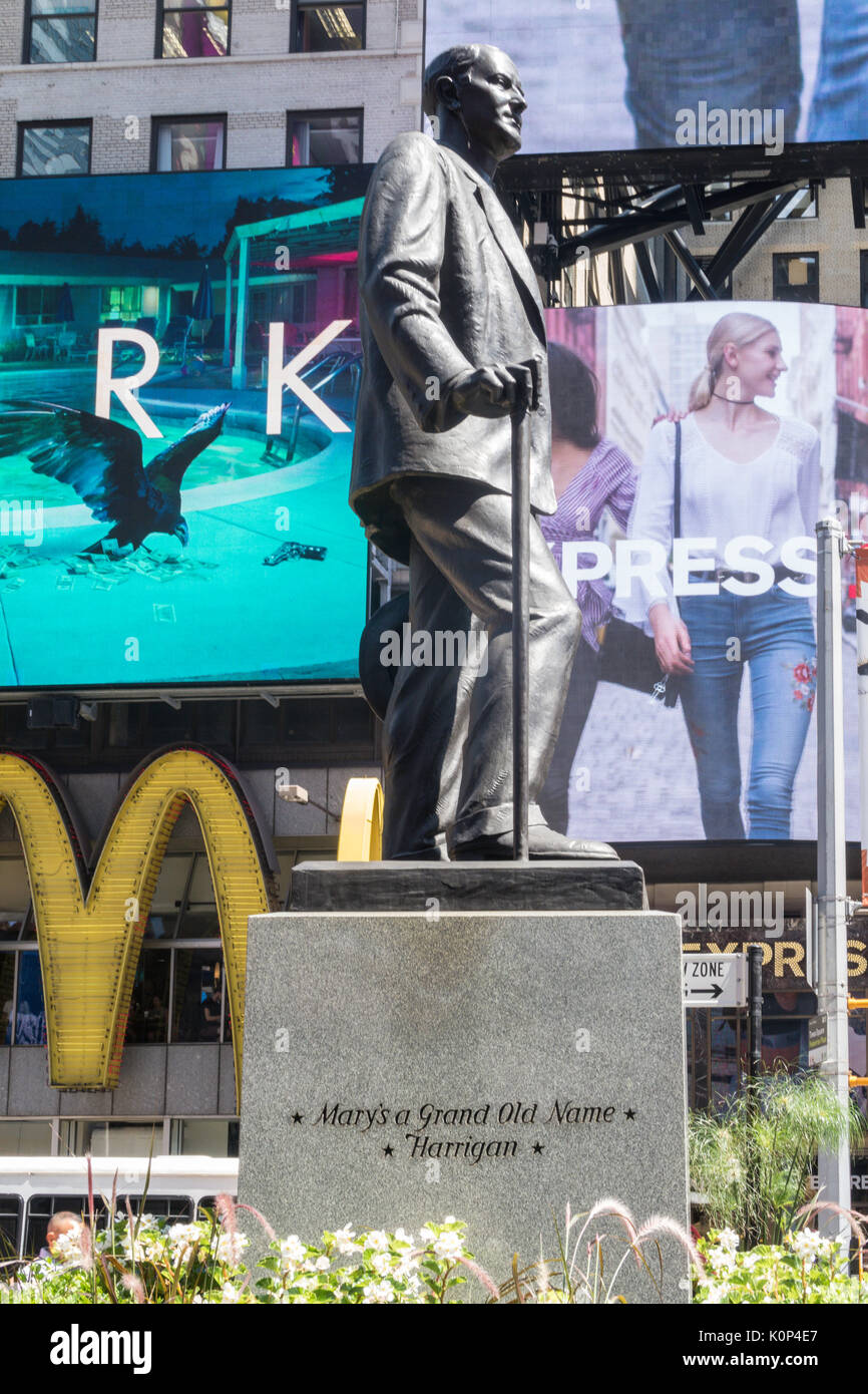 George Cohan Statue in Times Square, NYC Stock Photo - Alamy