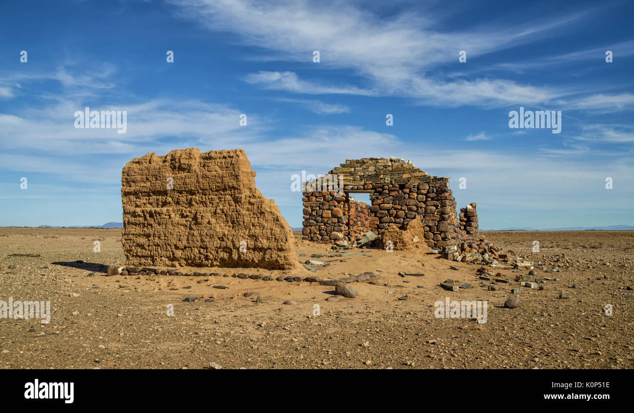 An Abandoned building in Southern African savanna Stock Photo - Alamy