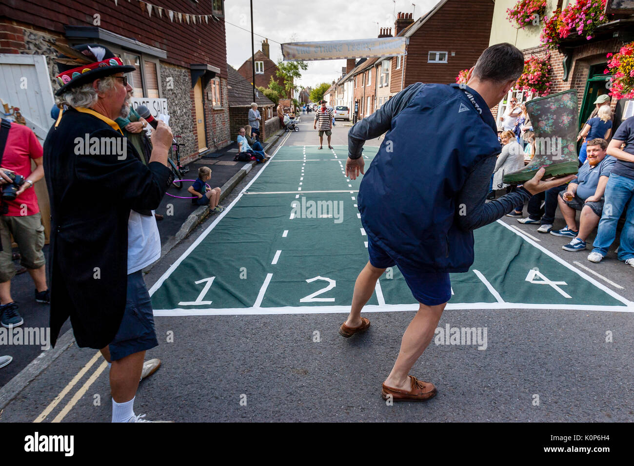 Welly throwing hi-res stock photography and images - Alamy
