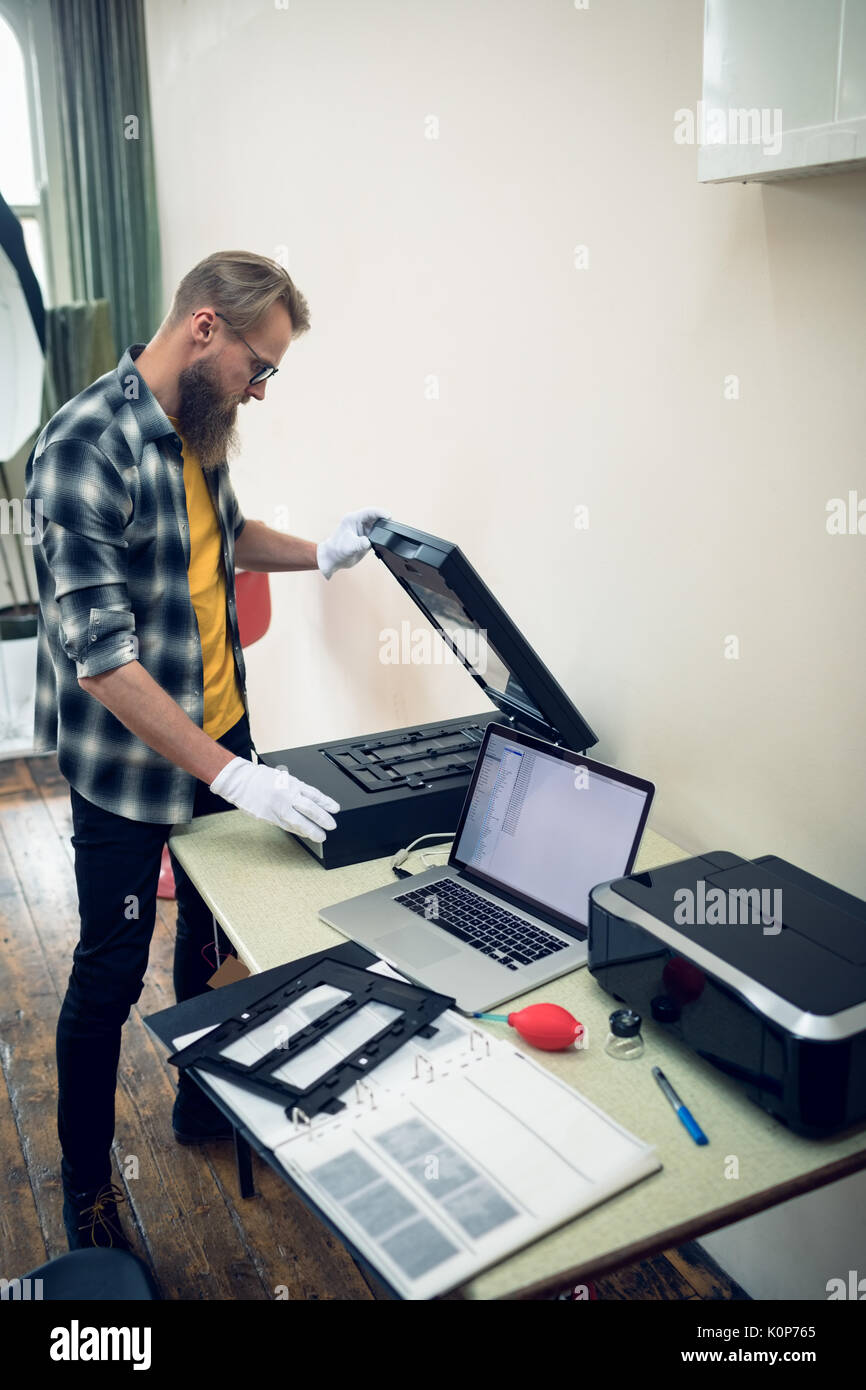 Negative frame hi-res stock photography and images - Alamy