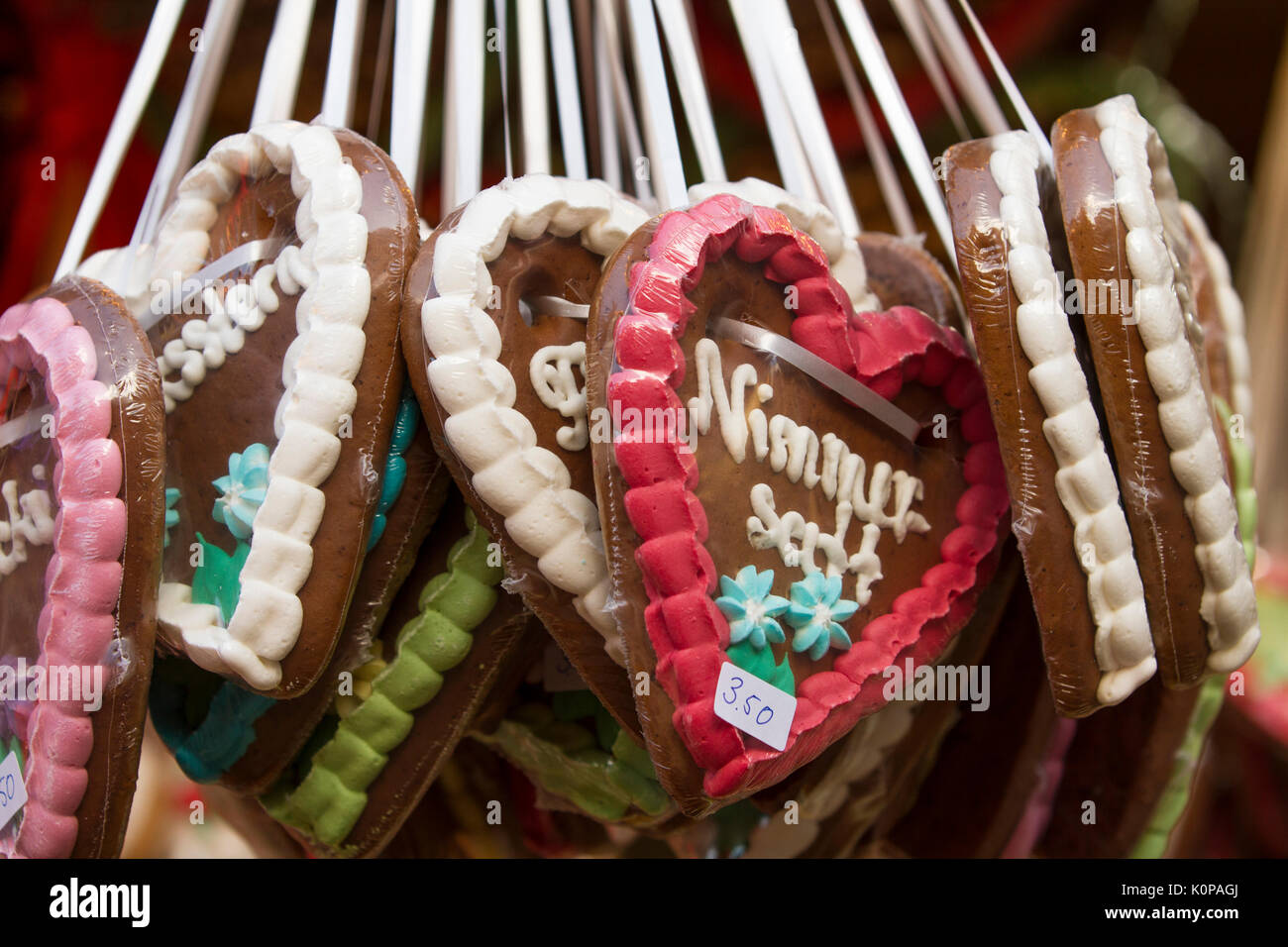 Gingerbread Hearts on german christmas market in detail Stock Photo - Alamy