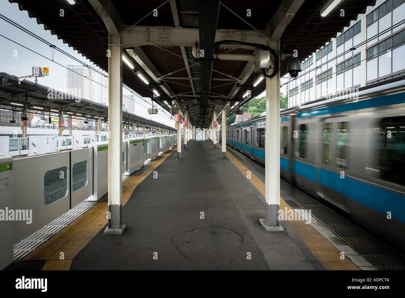 Train platform in Tokyo Stock Photo - Alamy