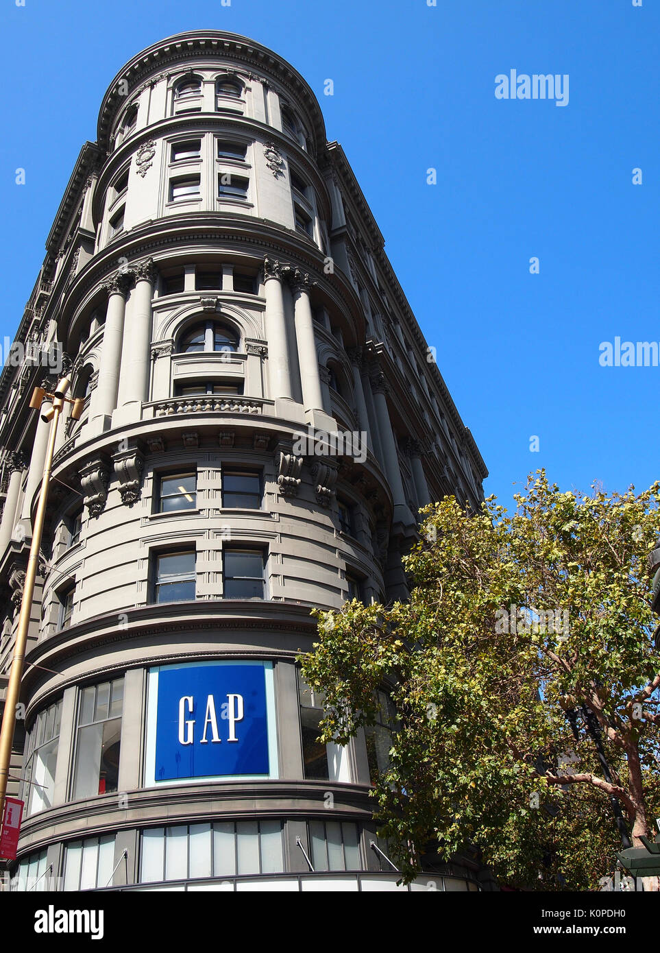 Gap store at Powell and Market Sts, n San Francisco, California, USA ...