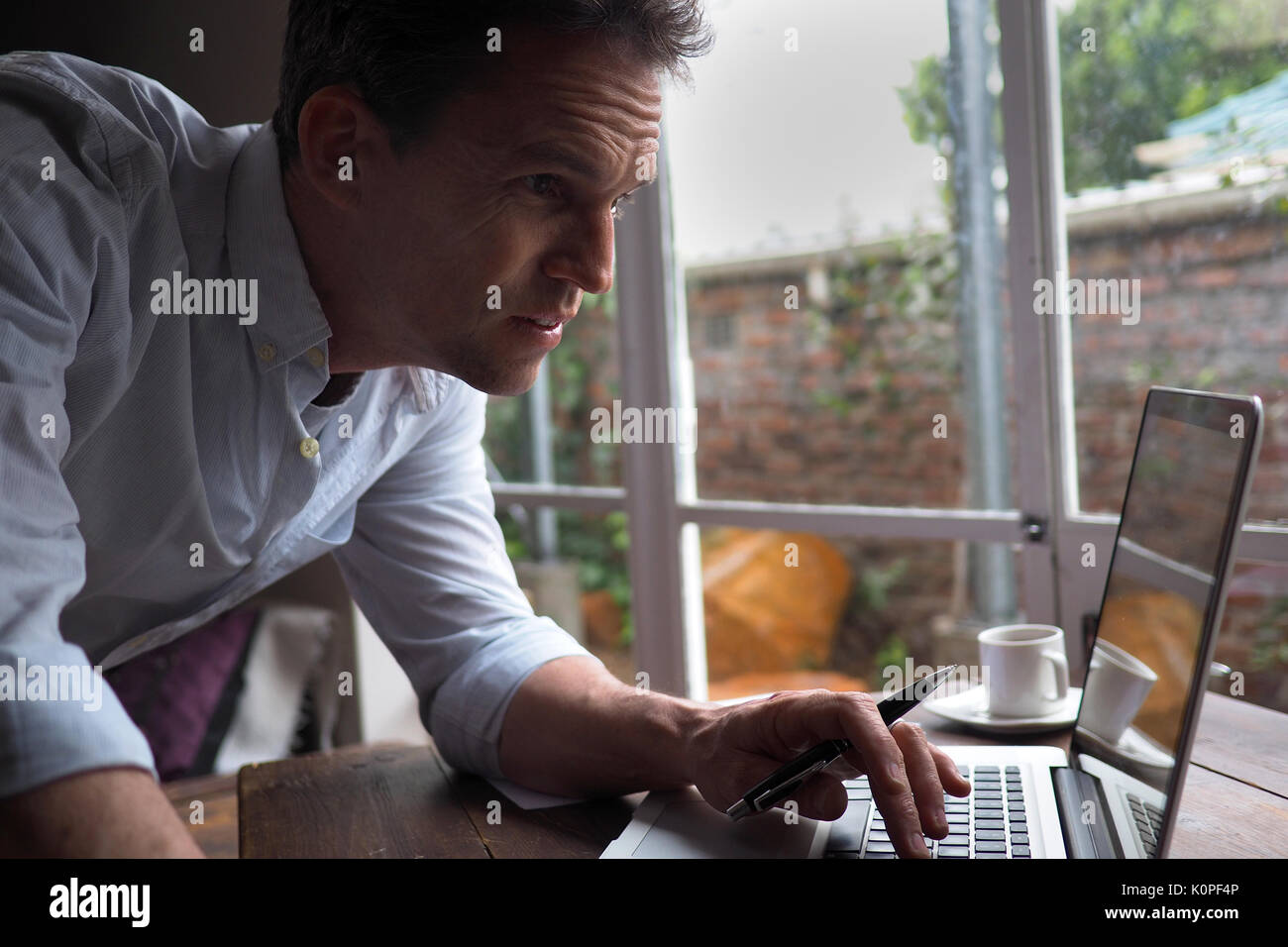 Man in home hi-res stock photography and images - Alamy