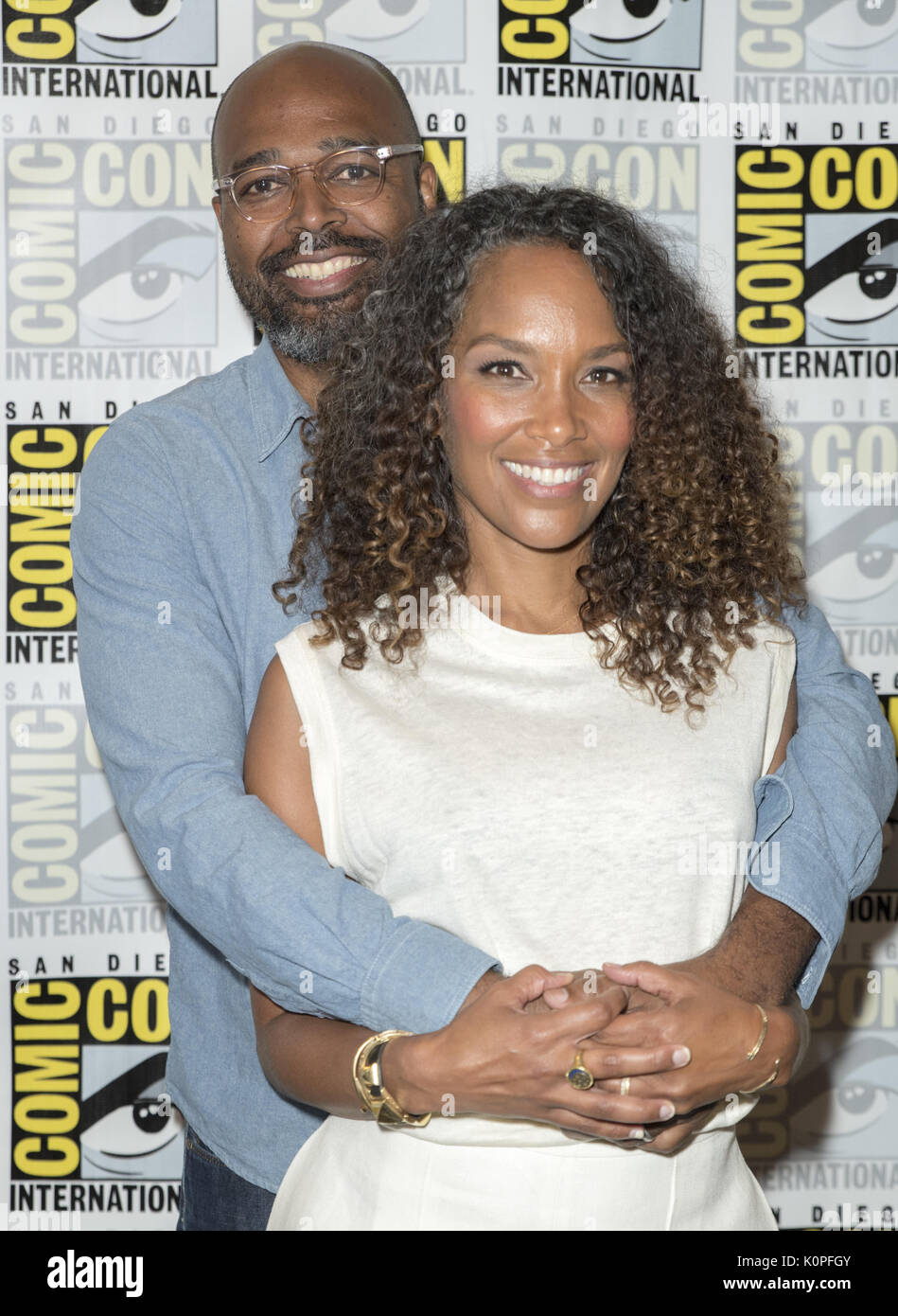 Mara brock akil and salim akil hi-res stock photography and images - Alamy
