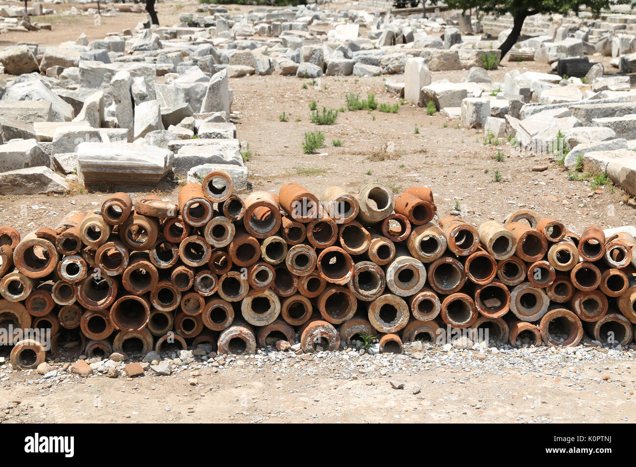 Roman sewer system hi-res stock photography and images - Alamy