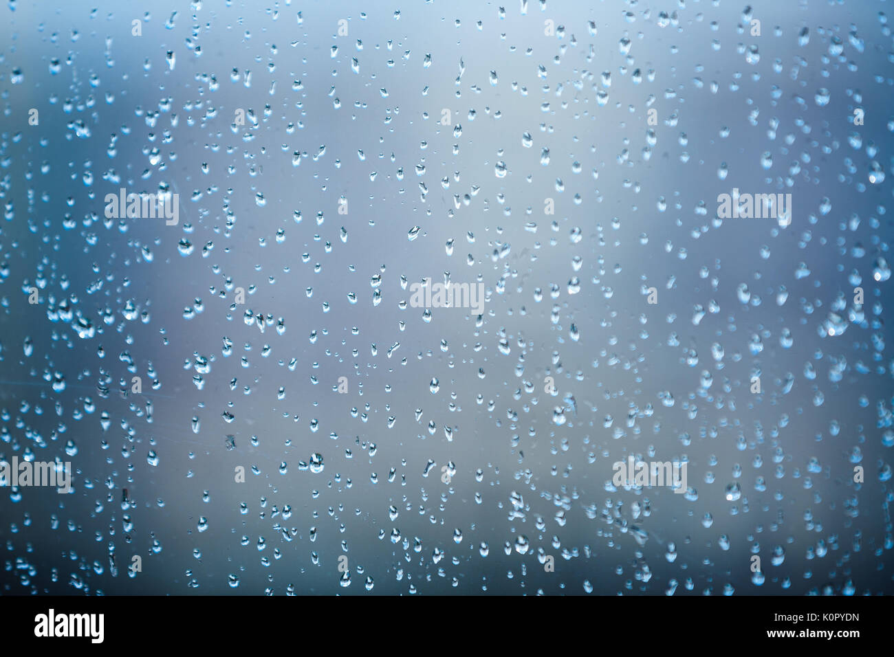 Raindrops on glass heavy rain hi-res stock photography and images - Alamy