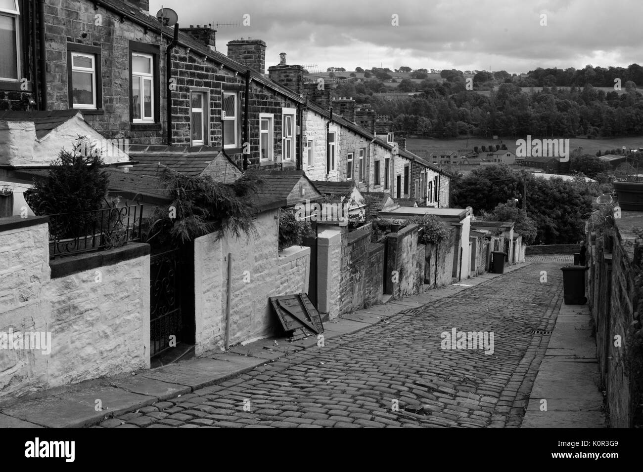 Slums uk 19th century hi-res stock photography and images - Alamy