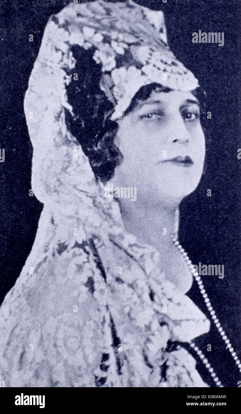 Florence foster jenkins singer hi-res stock photography and images - Alamy