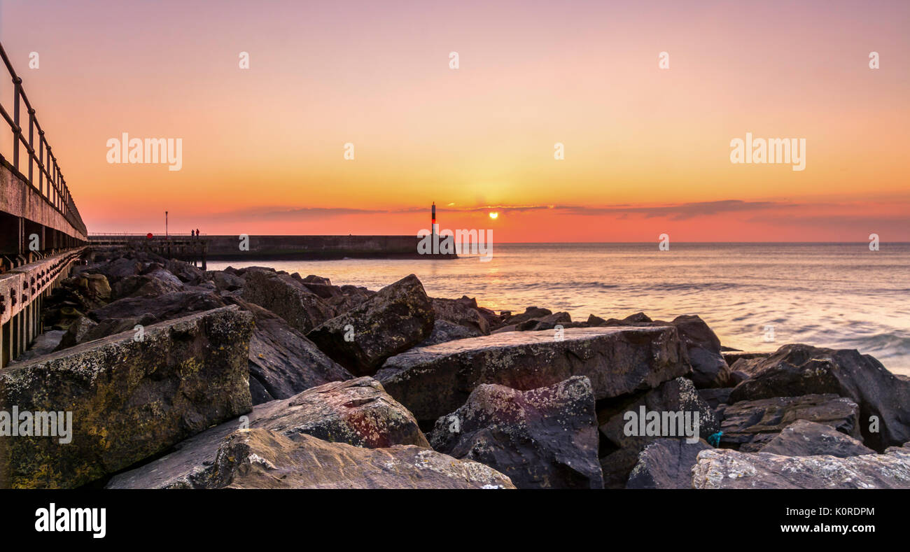Winter sunset over Cardigan Bay in Aberystwyth Stock Photo - Alamy
