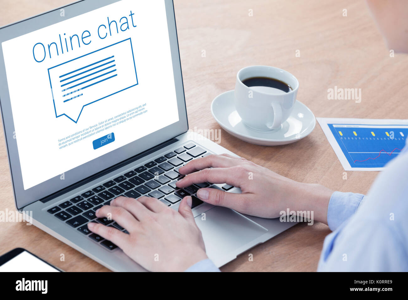 Laptop chat icon hi-res stock photography and images - Alamy
