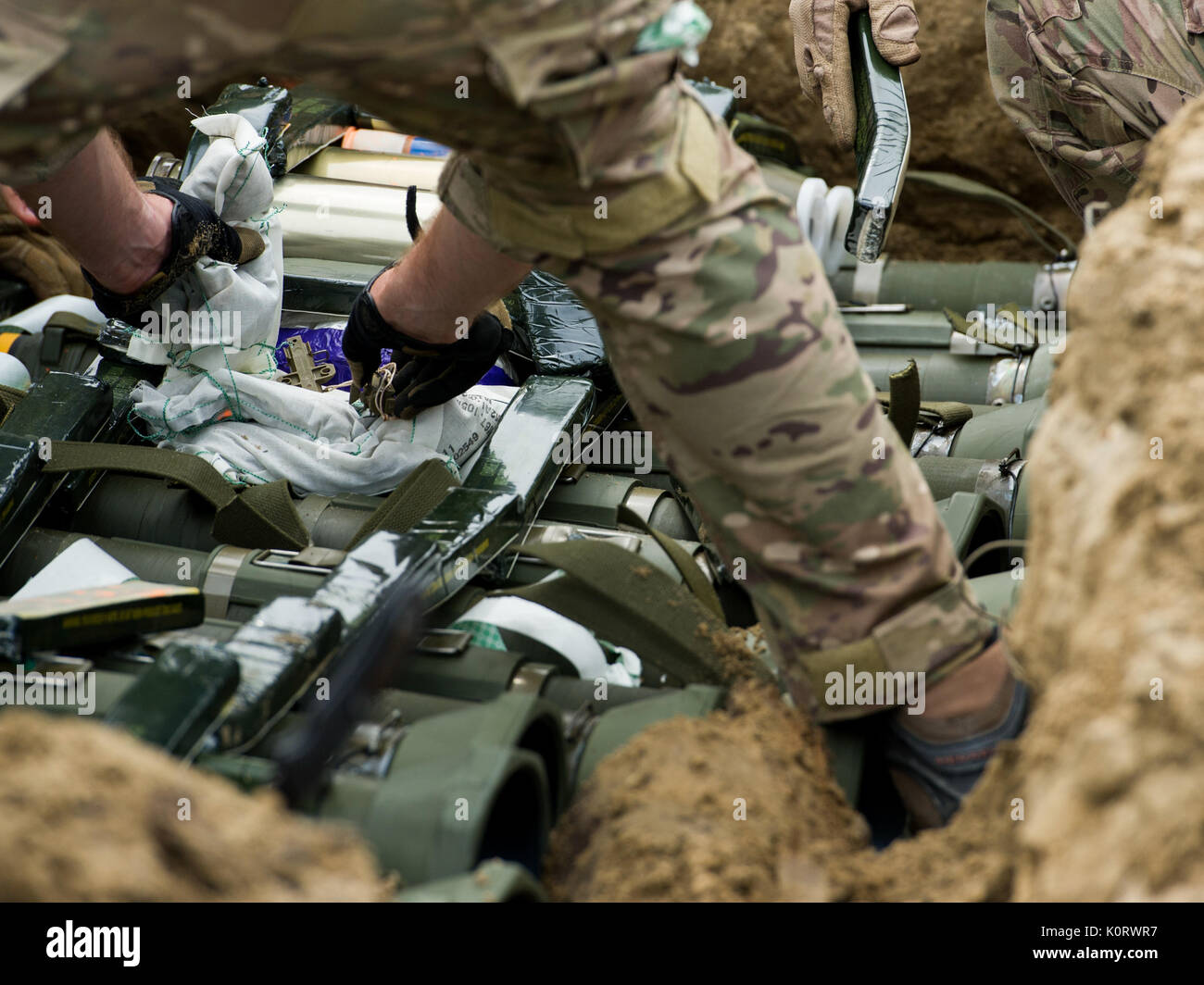 U.S. Air Force explosive ordnance disposal technicians assigned to ...