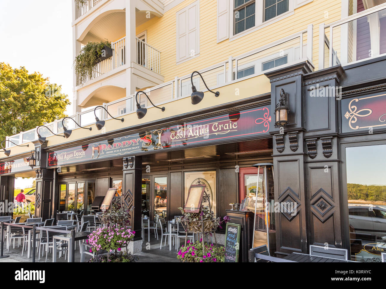 Paddys pub paddys irish bar hi-res stock photography and images - Alamy